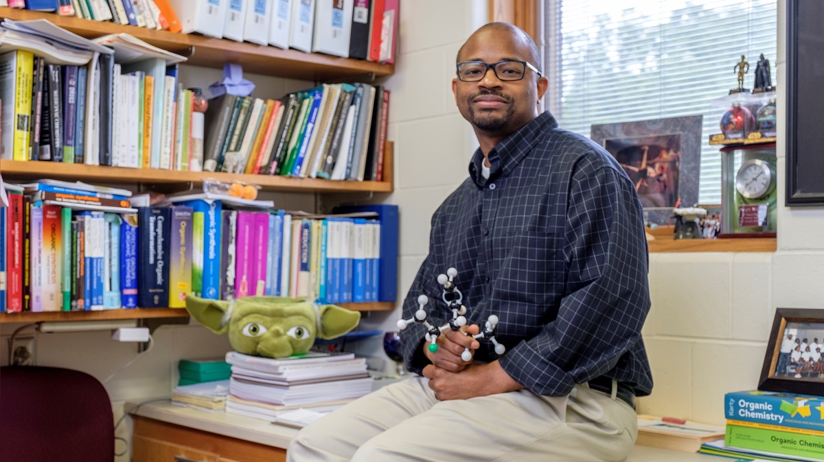 Tenure: Board of Trustees Approves Promotions for Salinas, Williams