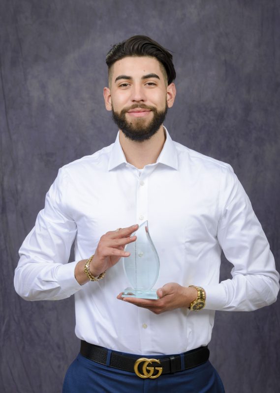 Senior Leadership Awards Honor 32 Students - News and Events