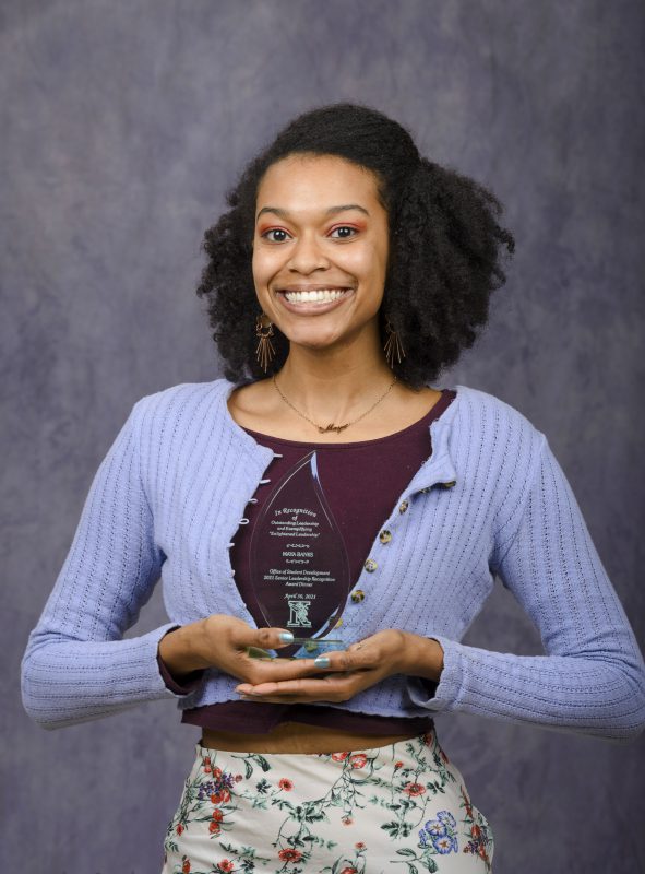 Senior Leadership Awards Honor 32 Students - News and Events